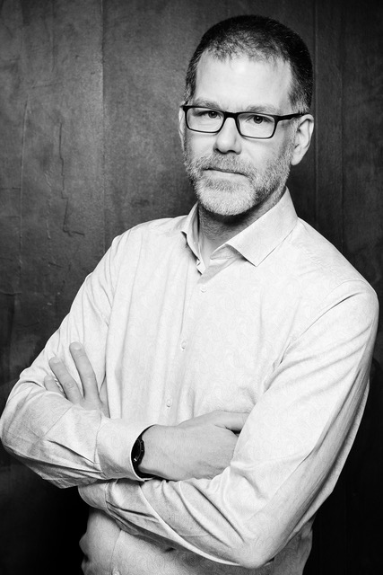 Christopher van Eldik - Department of Physics